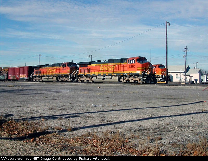 BNSF 4863